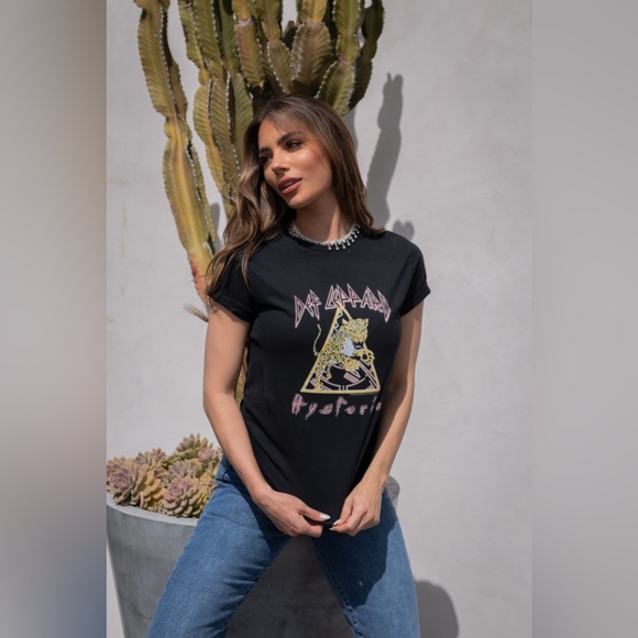 Tops | Def Leppard Pink Hysteria Vintage Tee | Poshmark